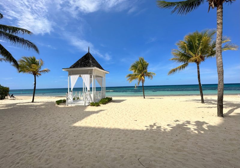 Hotel Riu Ocho Rios – 10kWedding.com